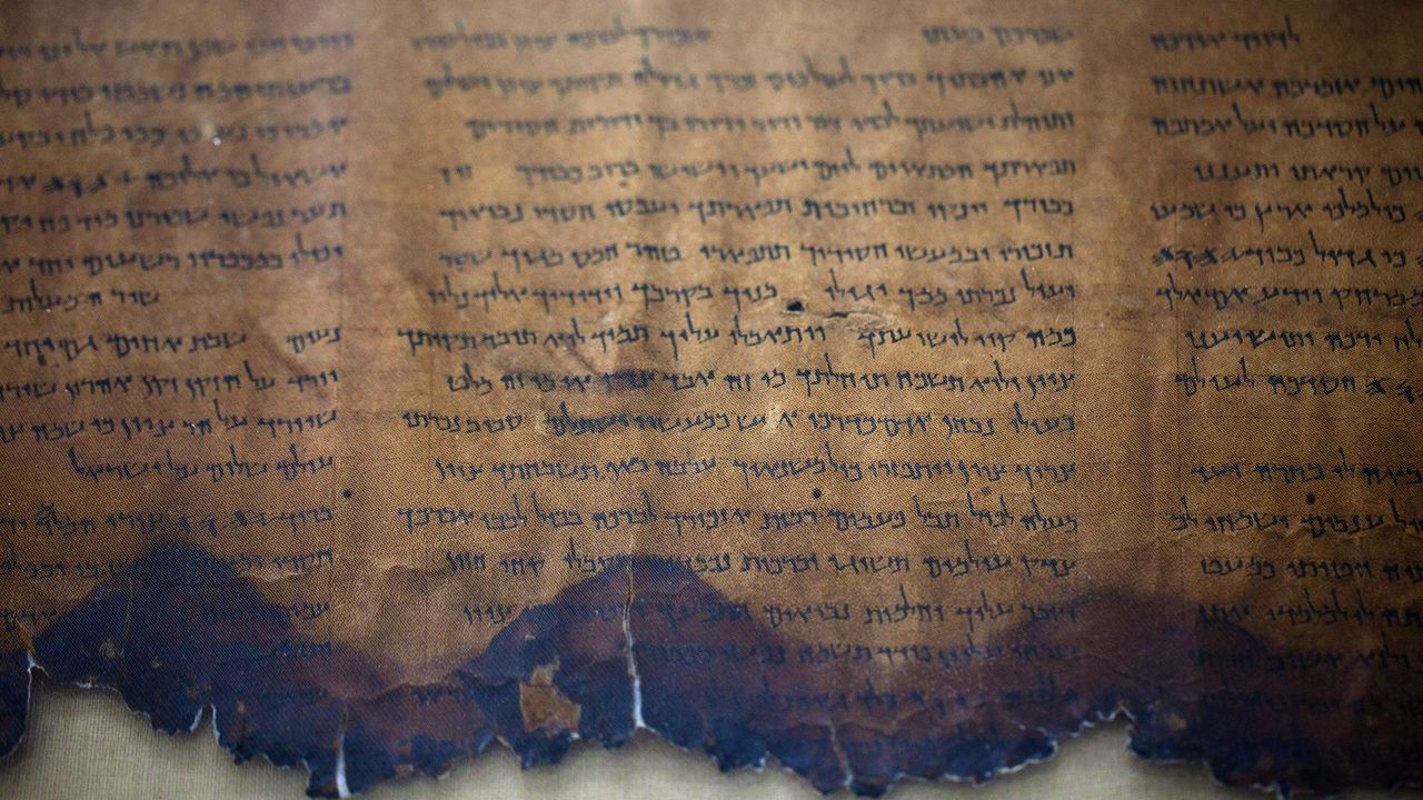 How Do the Dead Sea Scrolls Illuminate Our Understanding of the Old ...
